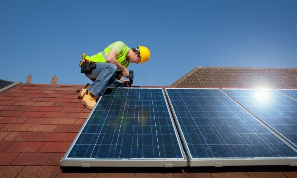 Exploring the Top Roof Design Types for Solar Panel Integration - 25pr